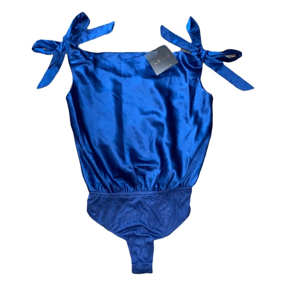 Le Lis | Tops | Nwt Le Lis Collection Blue Silky Satiny Tie Bow ...